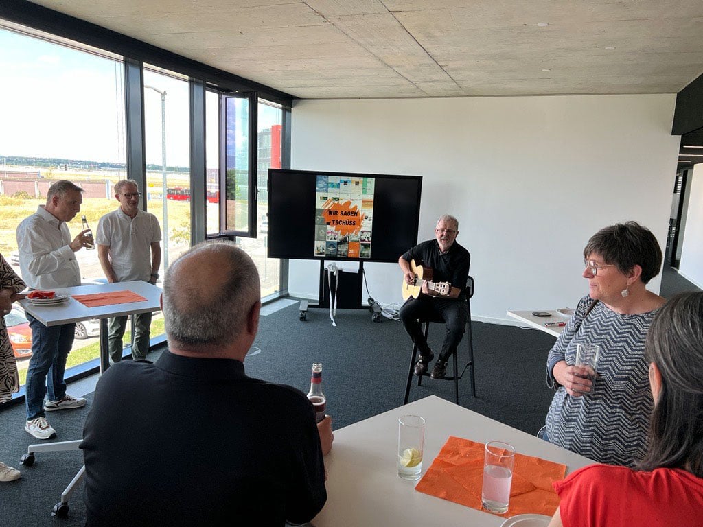 Time to say good bye, Dirk!